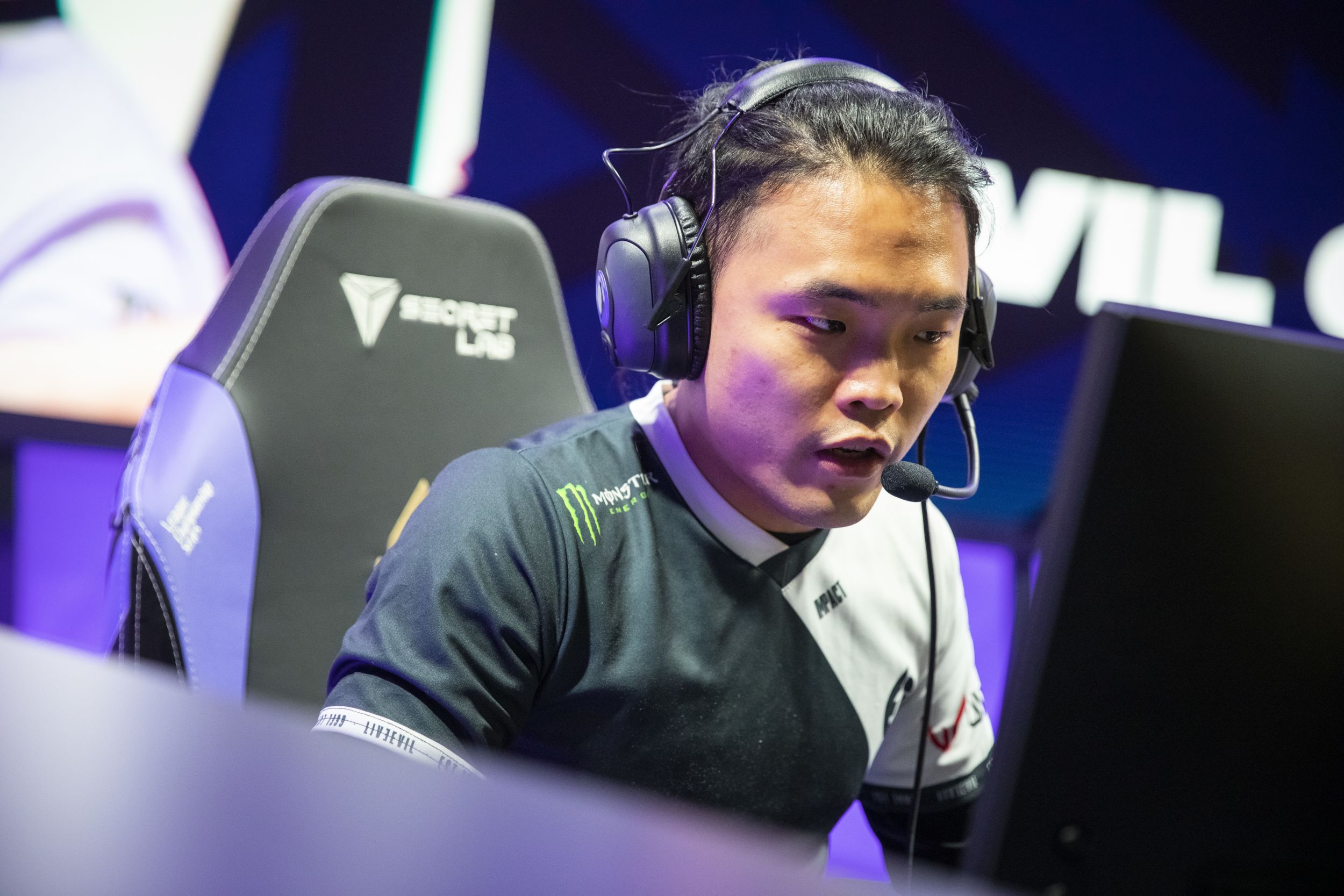 Evil Geniuses' General Manager Andrew Barton Talks Building Roster And ...